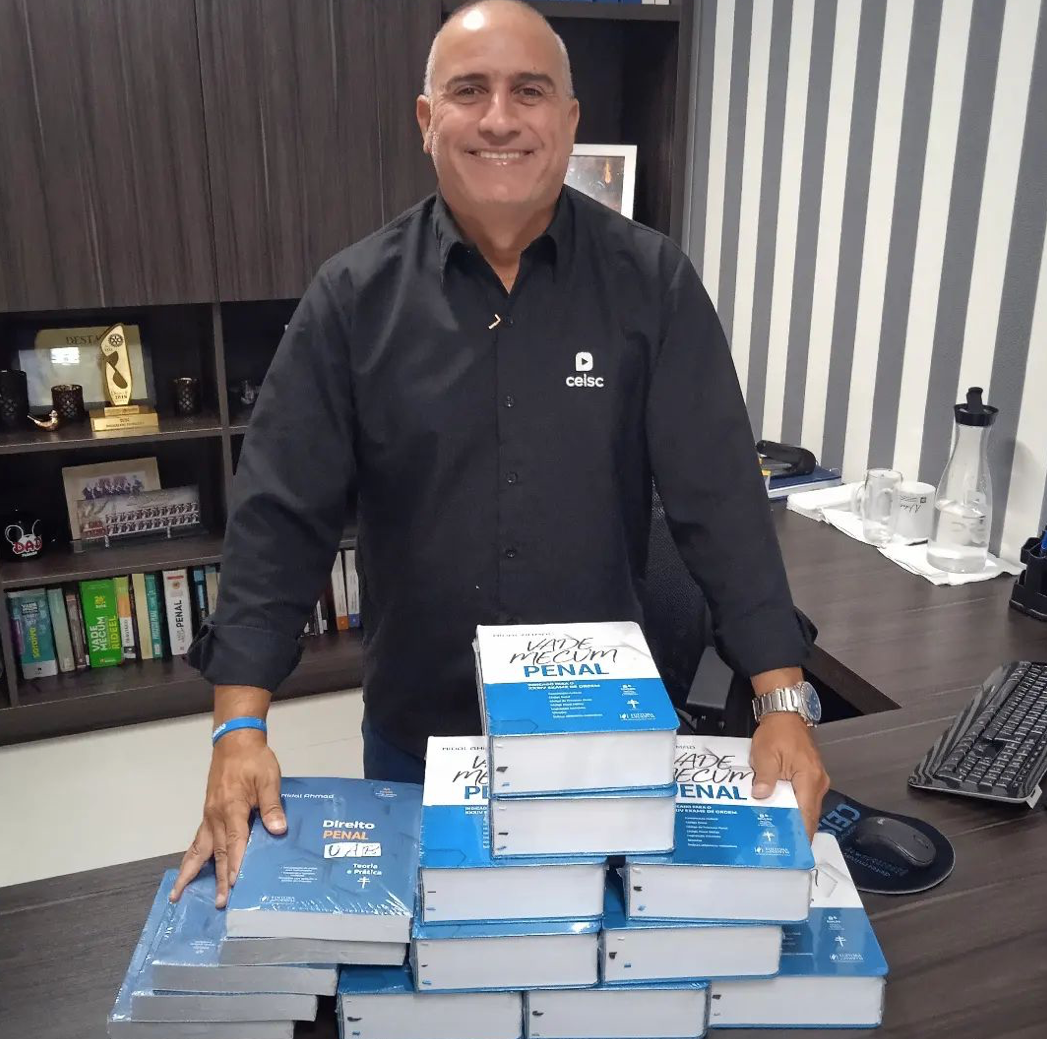 Professor Nidal Ahmad – Fundador e professor de Direito Penal do Ceisc